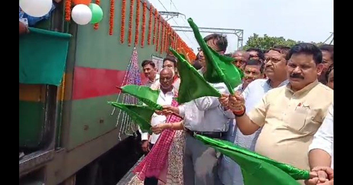 पश्चिम चम्पारण में दो MEMU ट्रेनों का विस्तार, यात्रियों को राहत